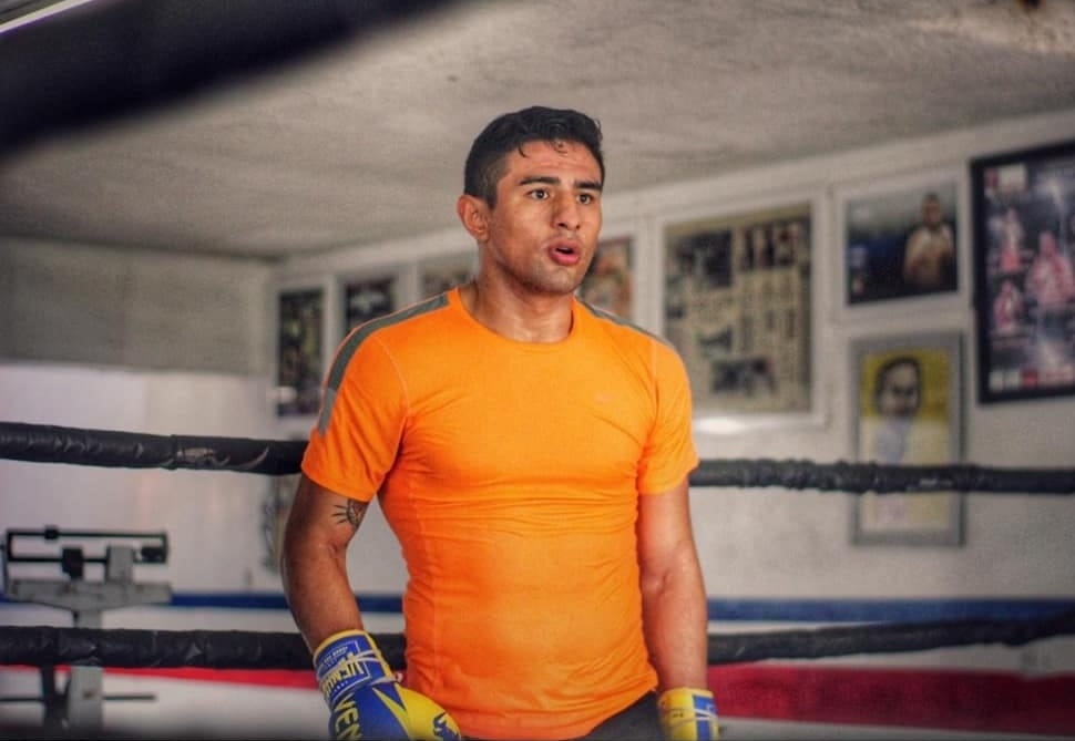 Darwin Berrón trabaja en su estable para estar al 100% para su pelea en Mérida, el 7 de ...