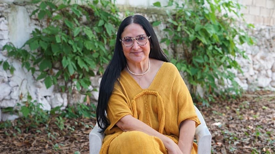 El libro ‘Retrospectiva de una aguja’ enhebra la vida y obra de la ...