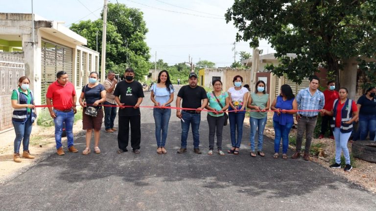 El alcalde Juan Martín Fragoso inaugura calles en Oxkutzcab | El Grillo
