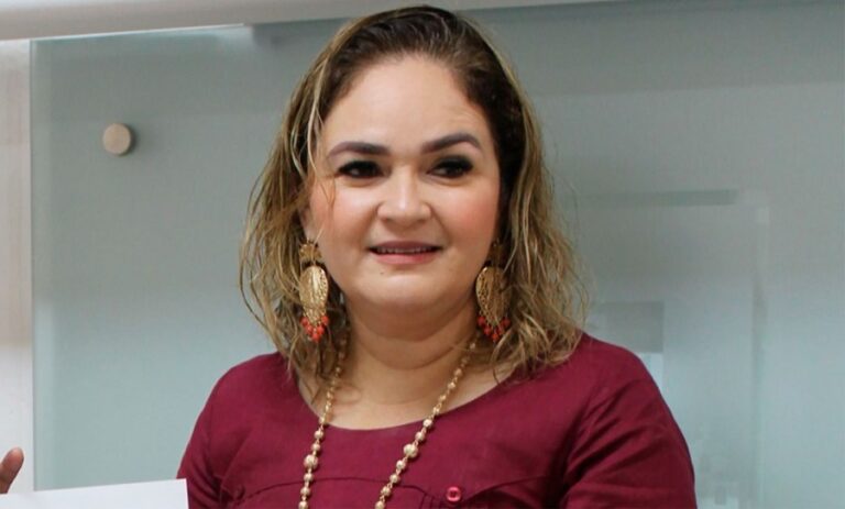 Décima renuncia en el gobierno huachista: Se fue Fanny Caraveo y la ...