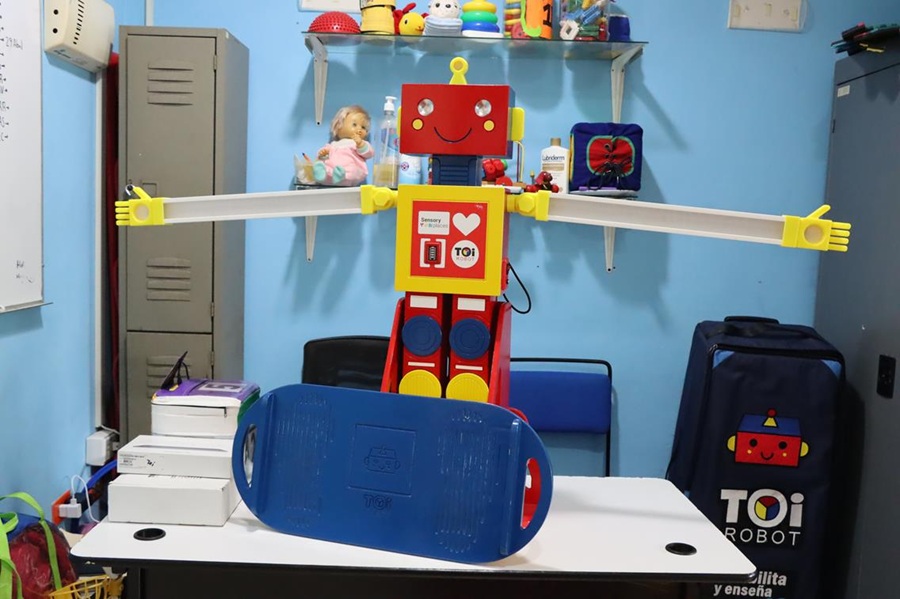 La Uady incorpora un robot interactivo en terapias infantiles de ...